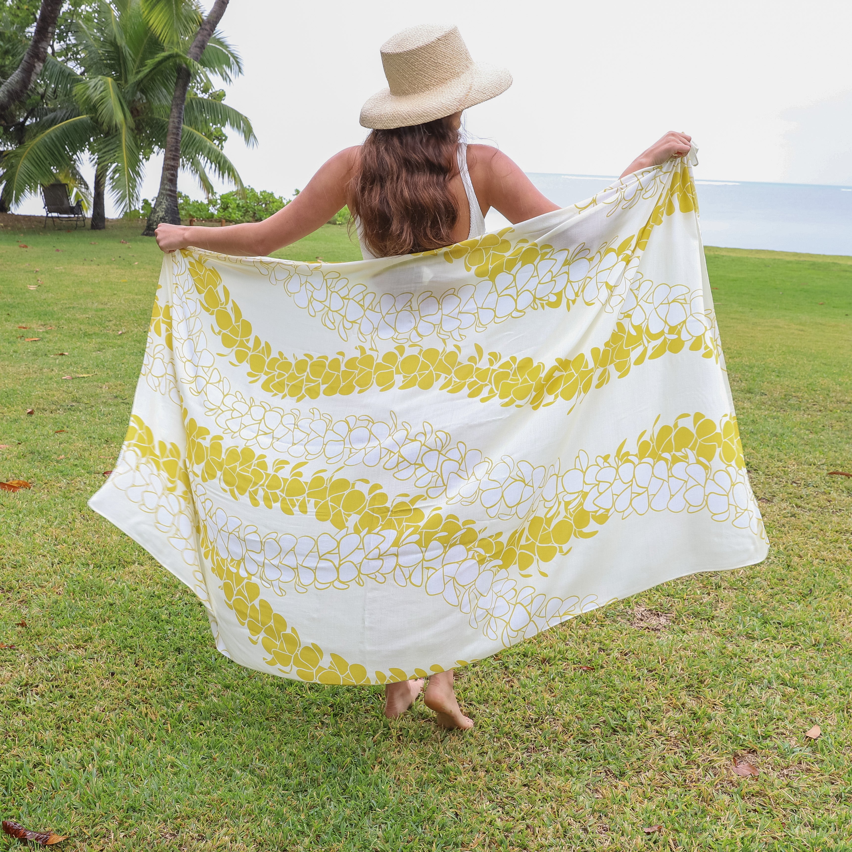 Golden Lei Pareo – Misha Hawaii Home